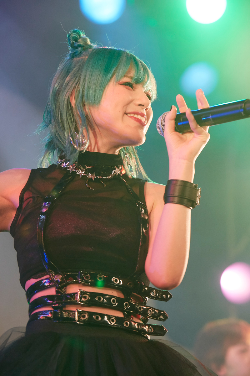 声優・アーティストMachico、初の生バンド演奏によるソロライブ“Machico Live 2019「Symphonic Session ...